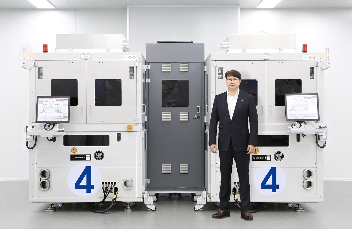 LG HBM 장비 진출에 놀란 곽동신 한미반도체 회장 “소잡는 칼로 닭을…” | 디지털타임스