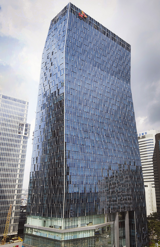 SKT, 해킹 여파에 2Q 영업익 37%↓… 그나마 위안거리는 AI사업 고속성장 | 디지털타임스