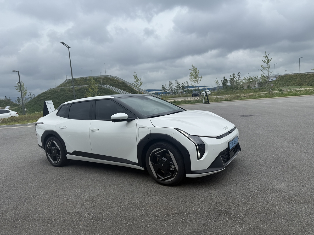 600㎞도 거뜬…주행거리 끝판왕 전기세단 EV4 [돈+Cars] | 디지털타임스