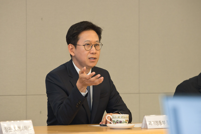 “AI 대전환 힘 모으자” DT AI포럼 축사·환영사서 한 목소리 [AI 3대 강국, 3년에 달렸다] | 디지털타임스